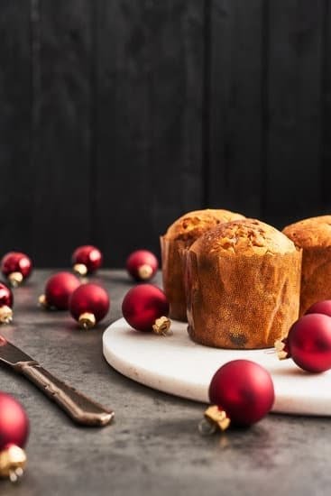 How To Decorate A Open Book Cake | Cake Karma